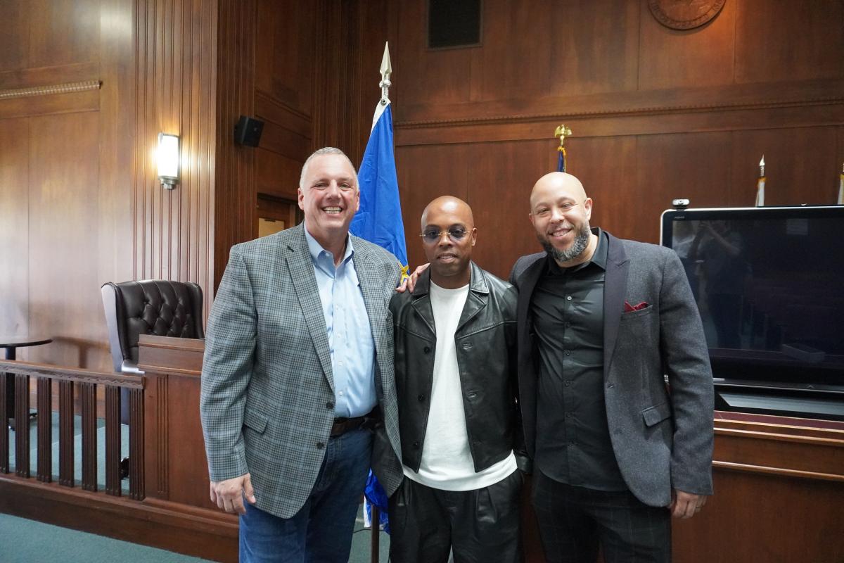 MAYOR GREBIEN HONORS CAPE VERDEAN RECORDING ARTIST NELSON FREITAS WITH ...